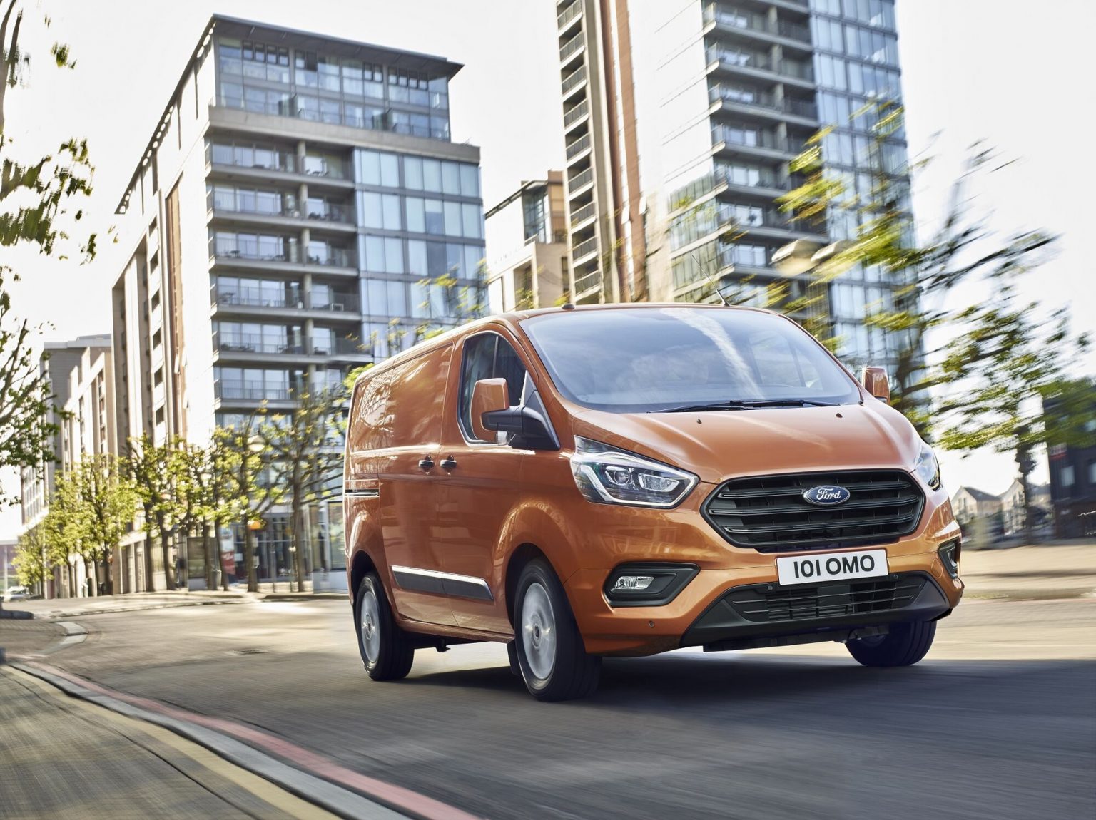 Ford Custom Transit Van: огляд нового комерційного транспорту для ...